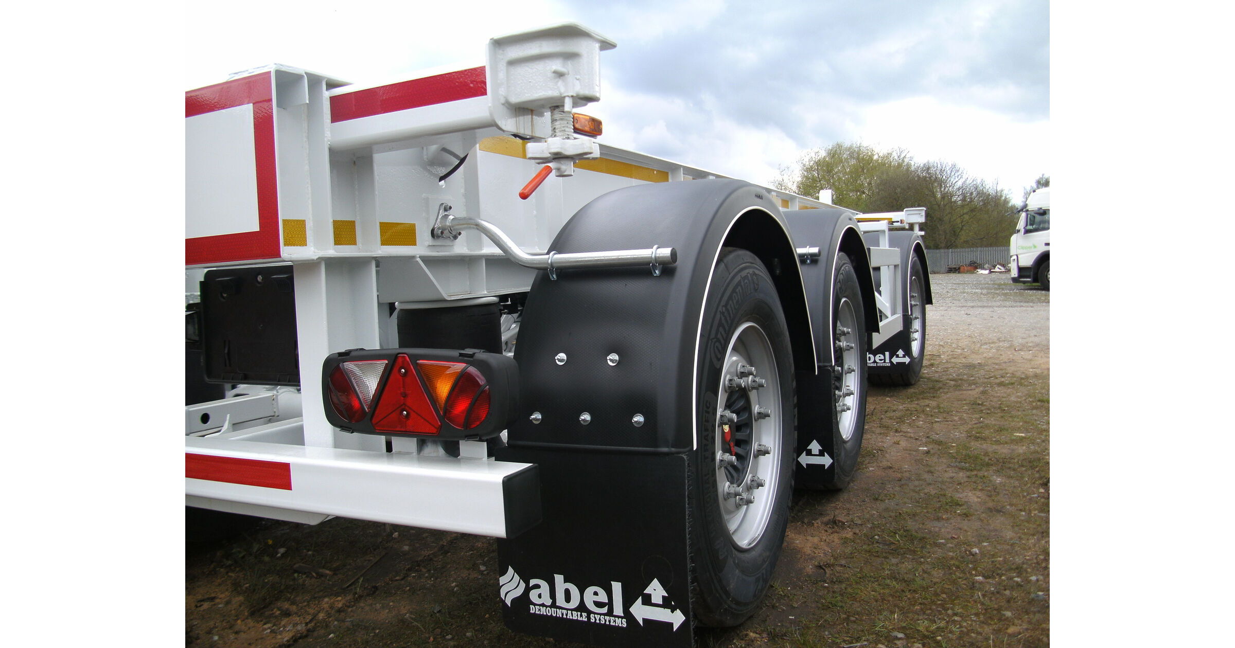 Turntable drawbar trailer / Abel Systems Ltd.